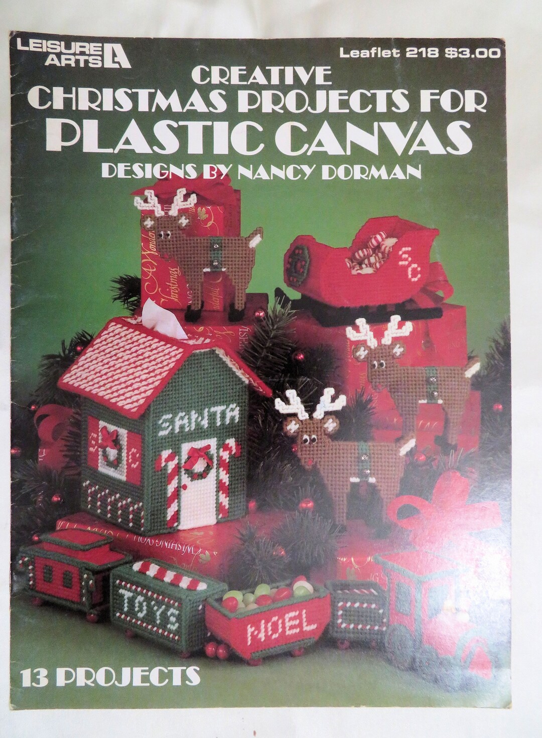 Creative Christmas Projects for Plastic Canvas Designs by Nancy Dorman ...