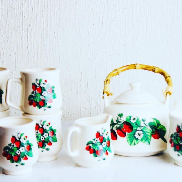 Strawberry Tea Set - Etsy