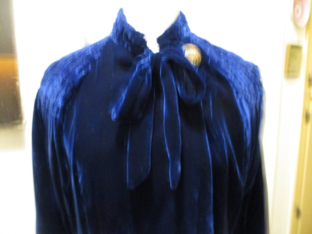 Lovely 1930's Royal Blue Silk Velvet Opera Cloak - Etsy