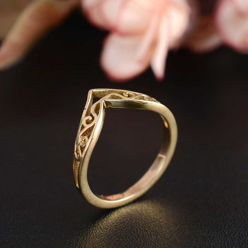 V Shape Ring - Etsy