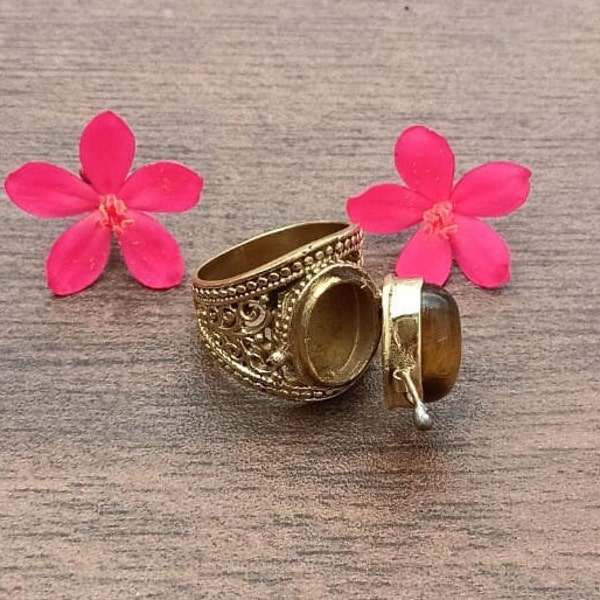 Brass Poisen Ring - Etsy