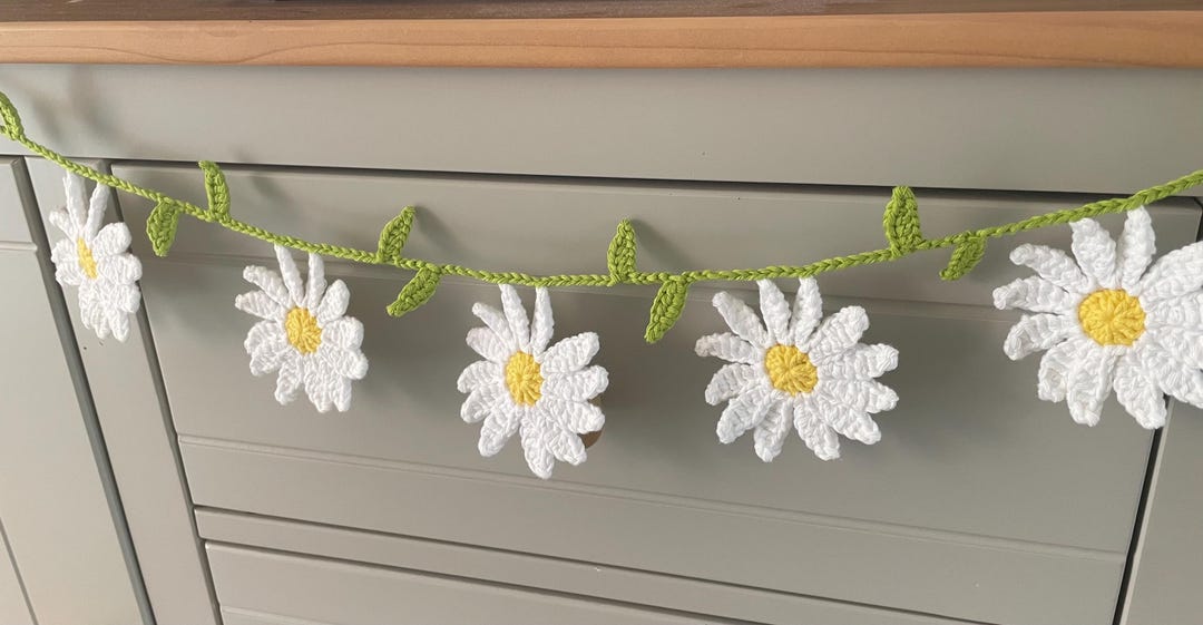 Daisy Bunting / Daisy Garland / Daisy Bunting / Home Decor / Floral ...