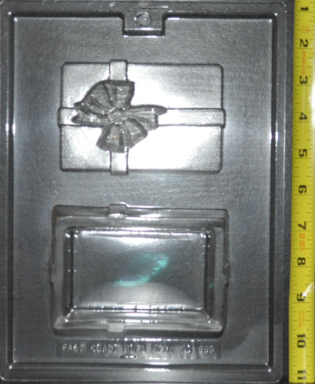 GIFT POUR BOX Mold - Etsy