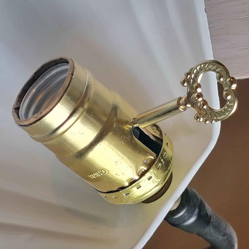 Vintage Style Key (turn Knob) for a Lamp Socket - Etsy