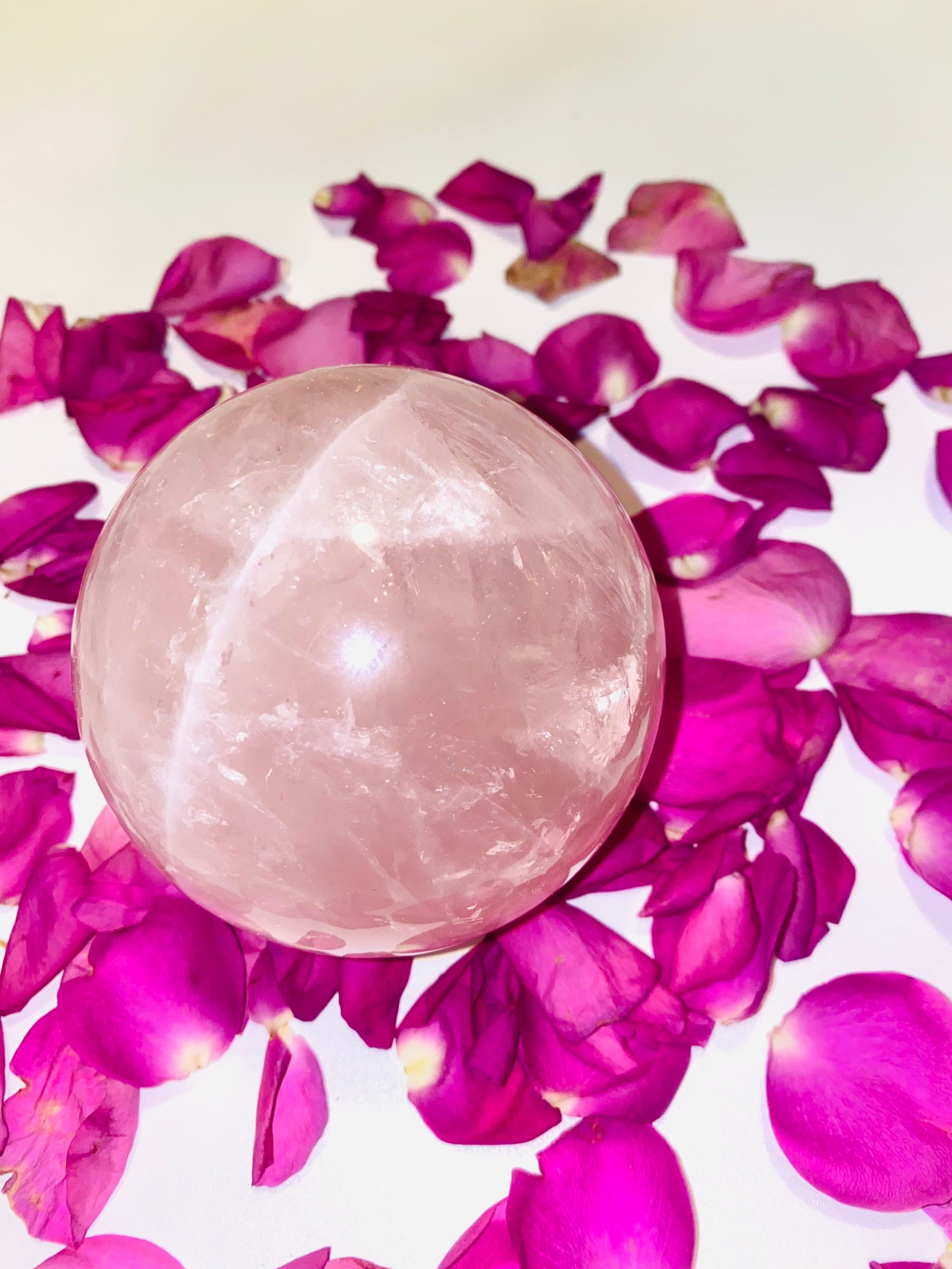 Starlight / Asterism Rose Quartz Sphere / Crystal Ball for - Etsy 日本