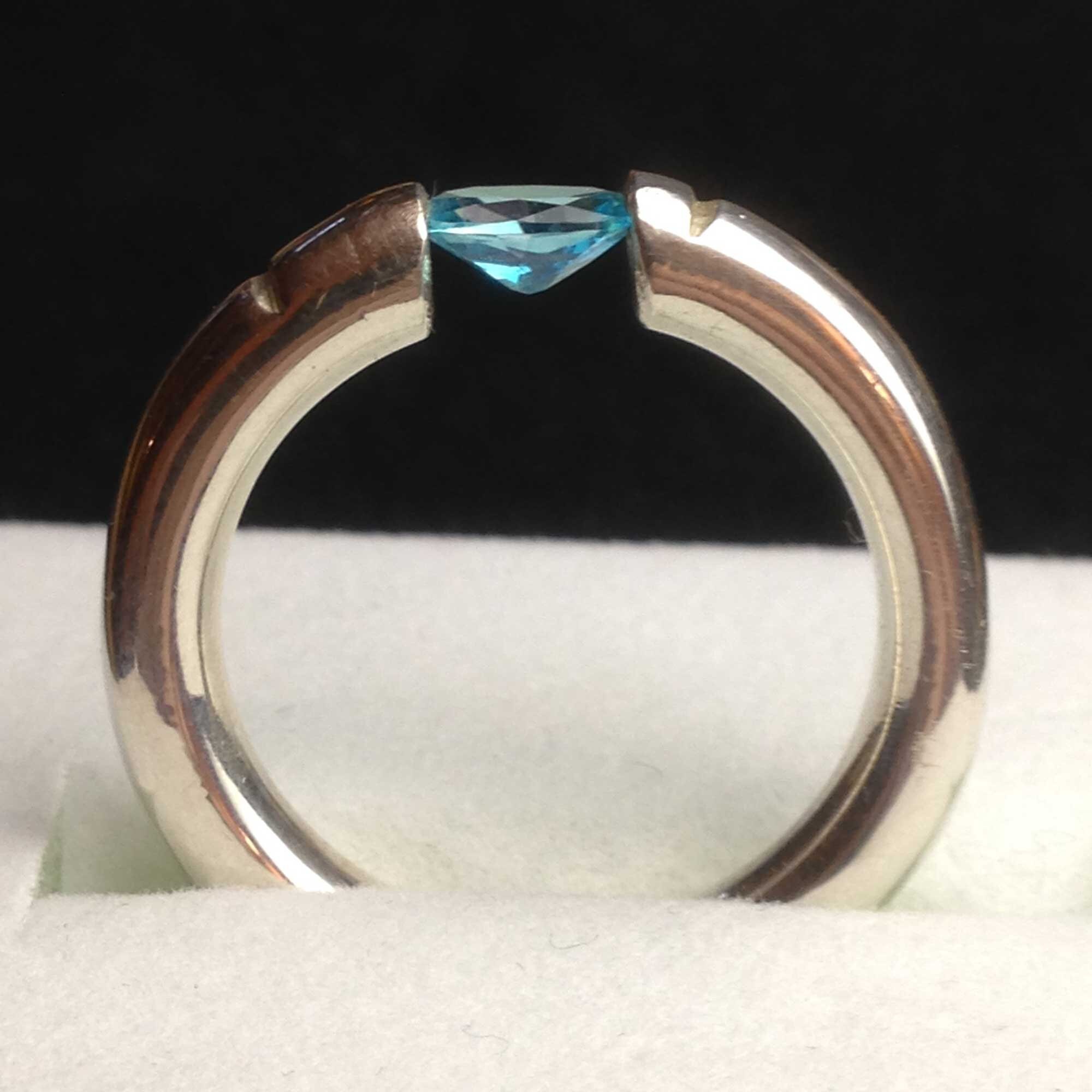 Solid Sterling Silver Tension Set Natural Oval London Blue Topaz Ring ...