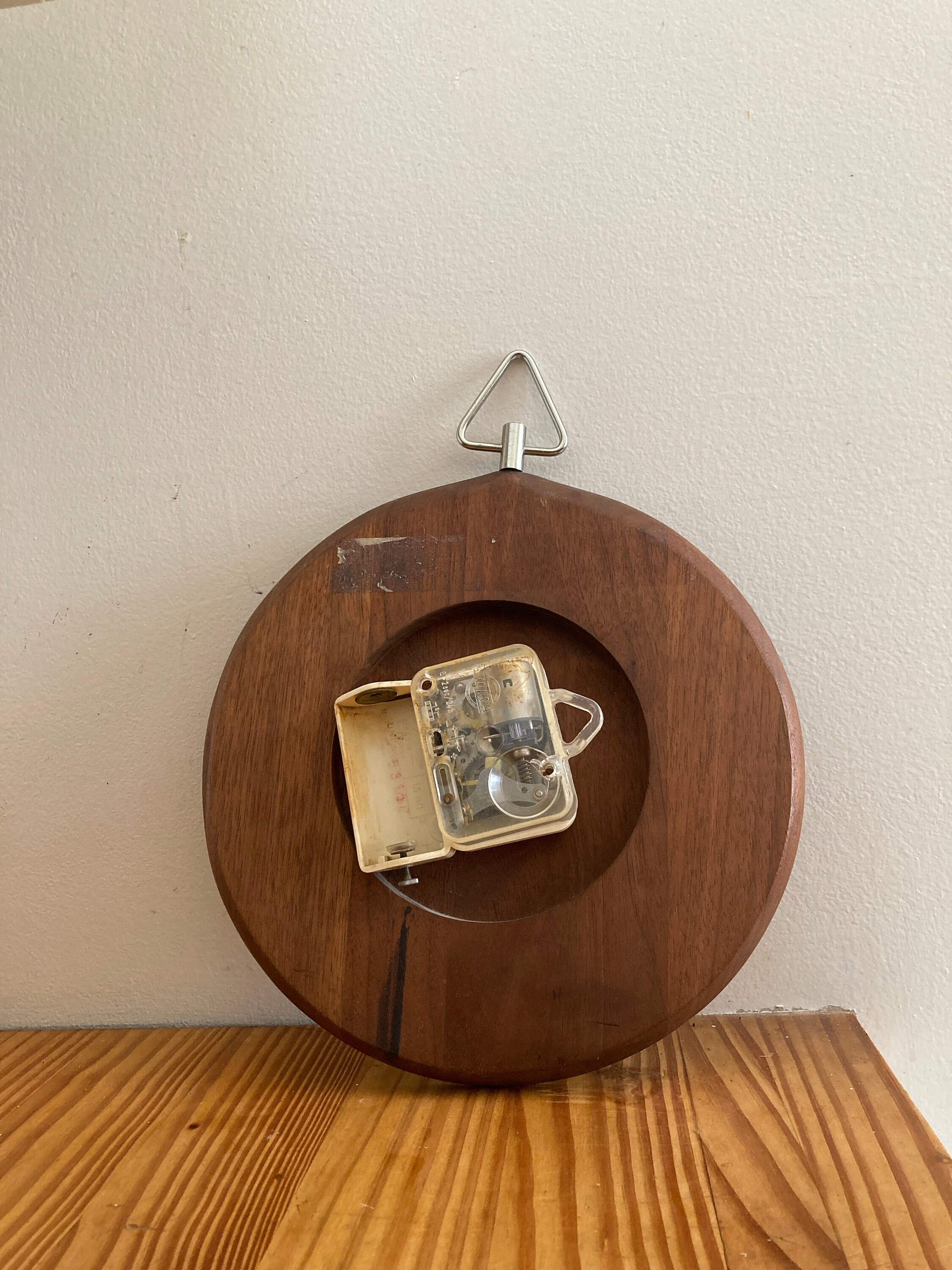 MCM Elgin Battery Operated Wall Clock Round Wall Clock - Etsy