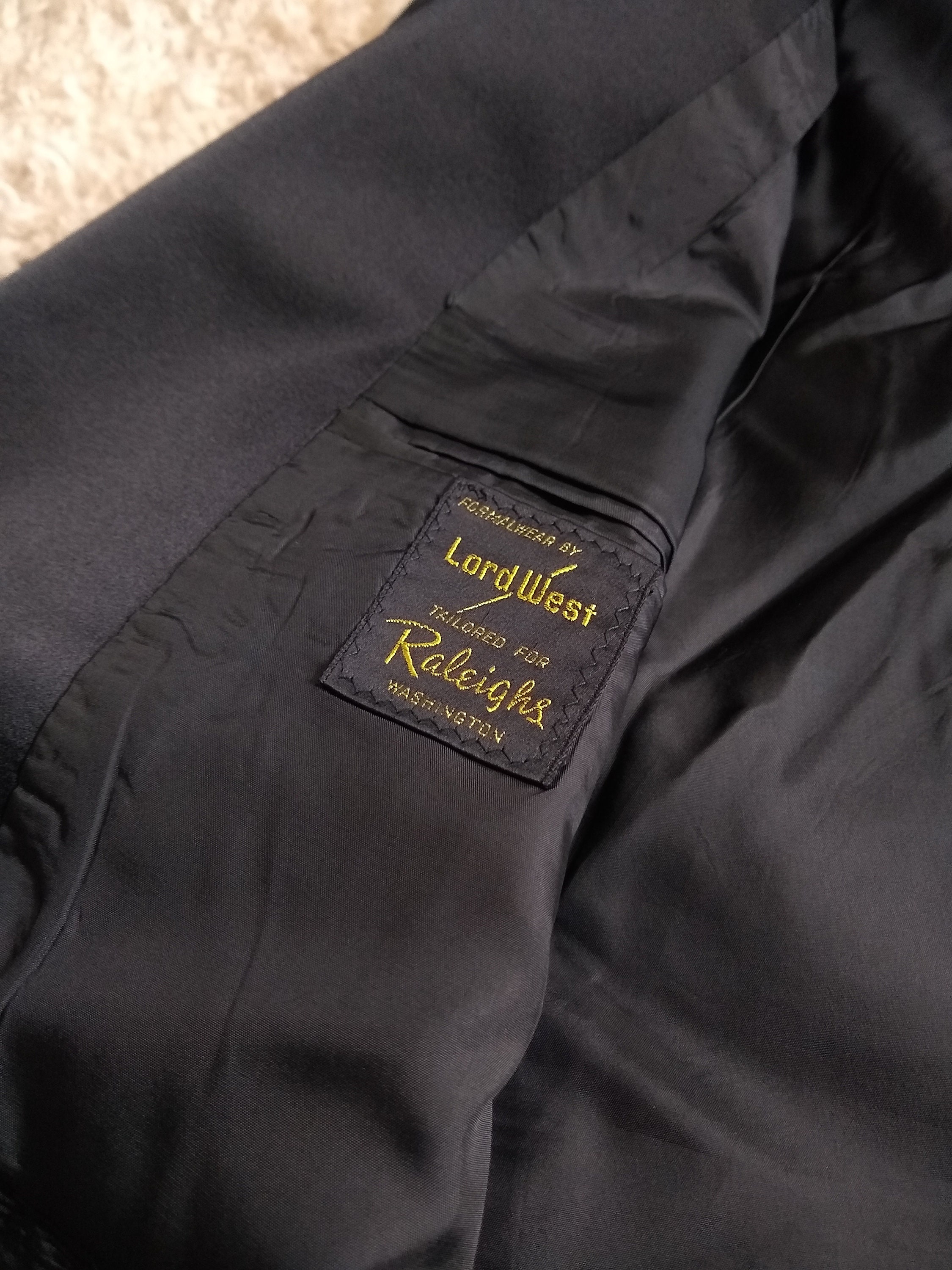 70s Classic Tuxedo Suit - Etsy