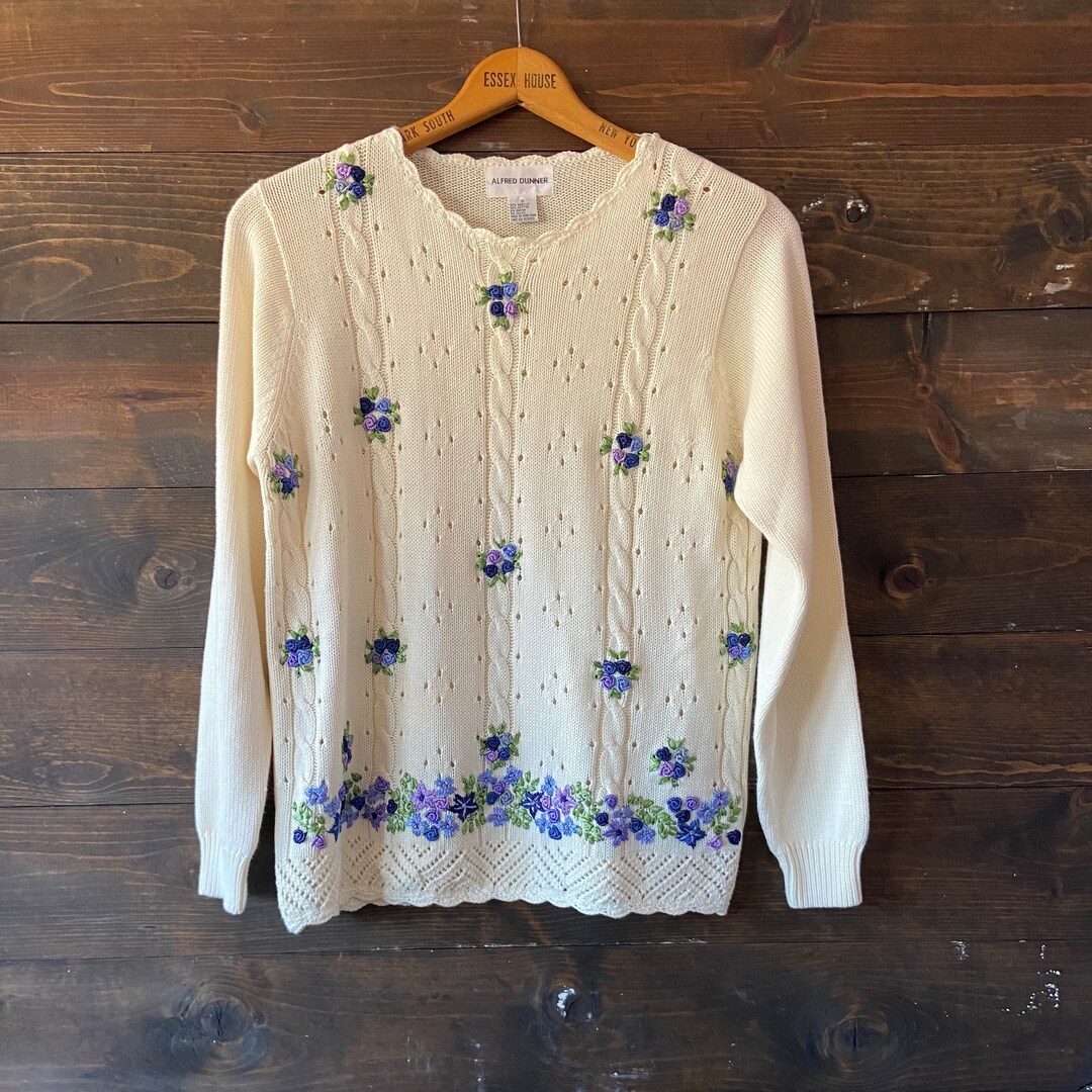 Vintage 90’s Floral Embroidered Sweater / Blue Ribbon Flowers ...