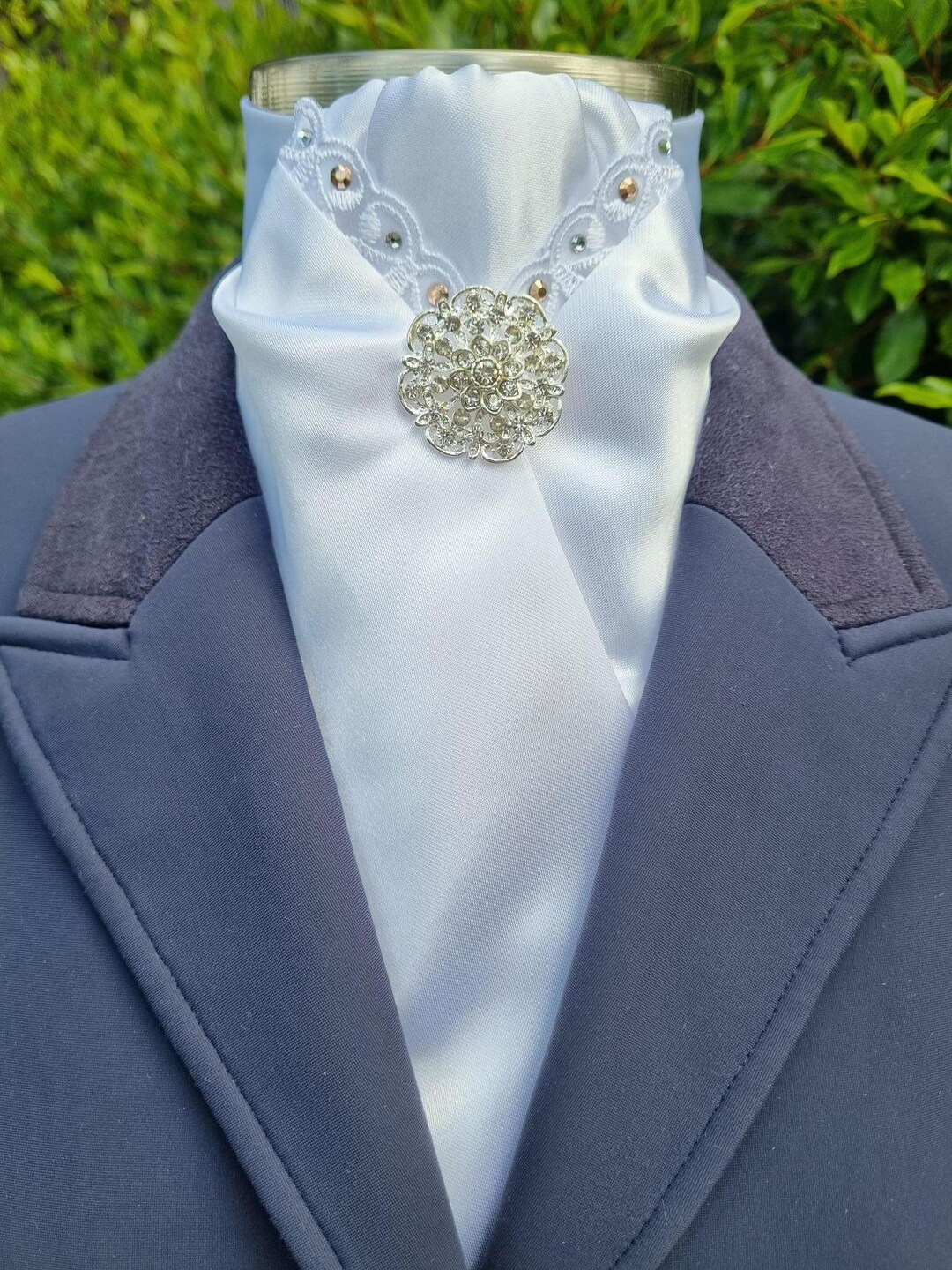 ERA Deb Satin Pre-tied Stock Tie Cravat With Optional Lace Edge Trim ...