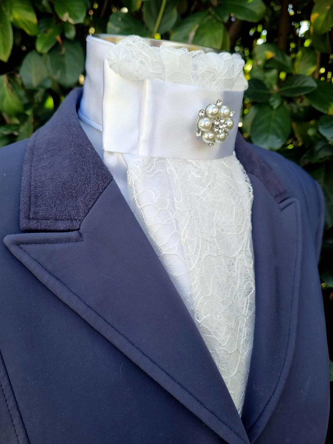 ERA Lyndal Grace White Satin and Chantilly Lace Pre-tied Stock Tie ...