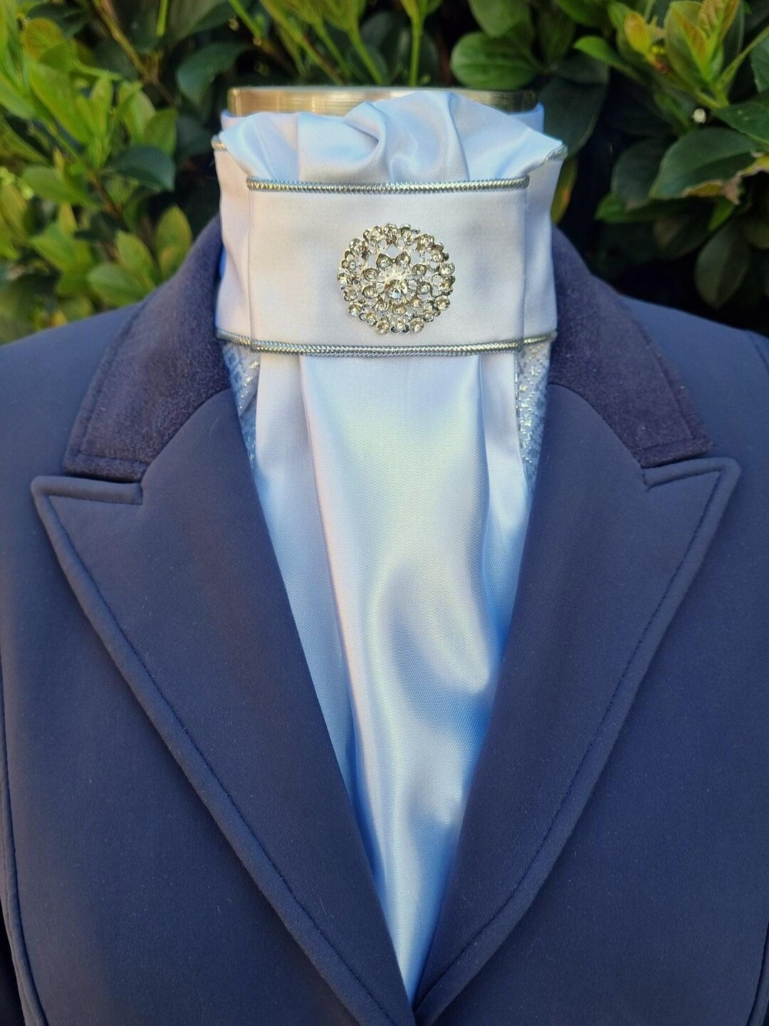 ERA Lyndal Reversible White Satin Pre-tied Stock Tie Cravat With Silver ...