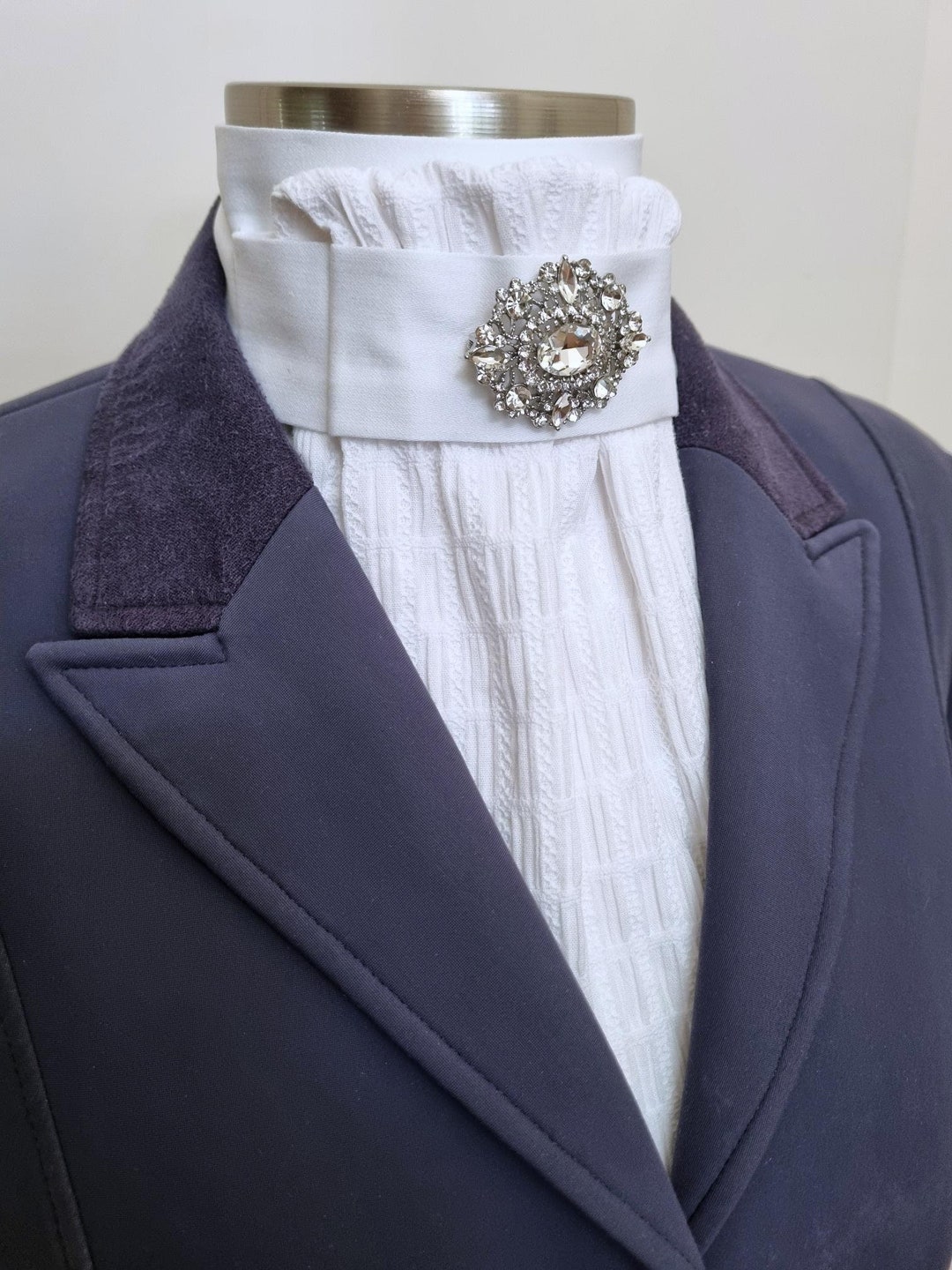 ERA Lyndal White 100% Cotton Textured With Choice of Brooches - Etsy