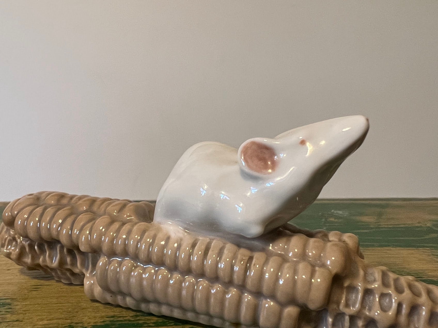 Royal Copenhagen Mouse on Corn Cob Bone China Figurine Royal Copenhagen Mouse on Corn Cob Bone China Figurine