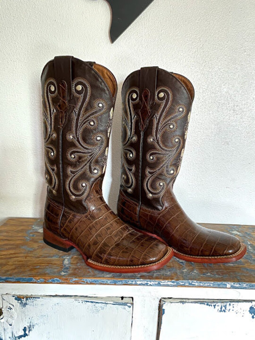 Ferrini Women's Cowhide Cowboy Boots Size 7, Brown Textured Leather W ...