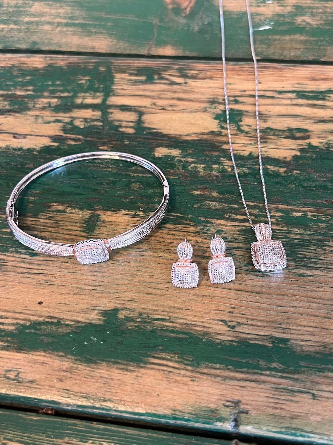 BR Sun Diamond Jewelry Set W/ Matching Bracelet, Earrings, and Necklace ...