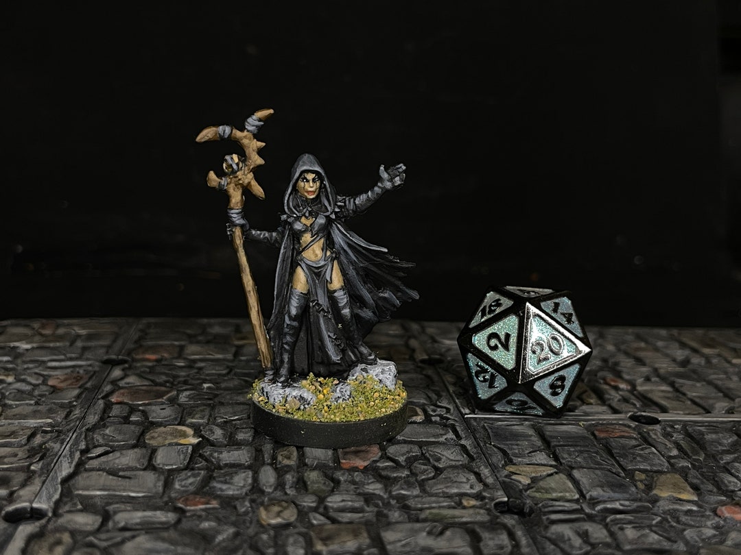 Female Necromancer, Warlock, Wizard, Sorcerer, Shaman, Witch Painted ...