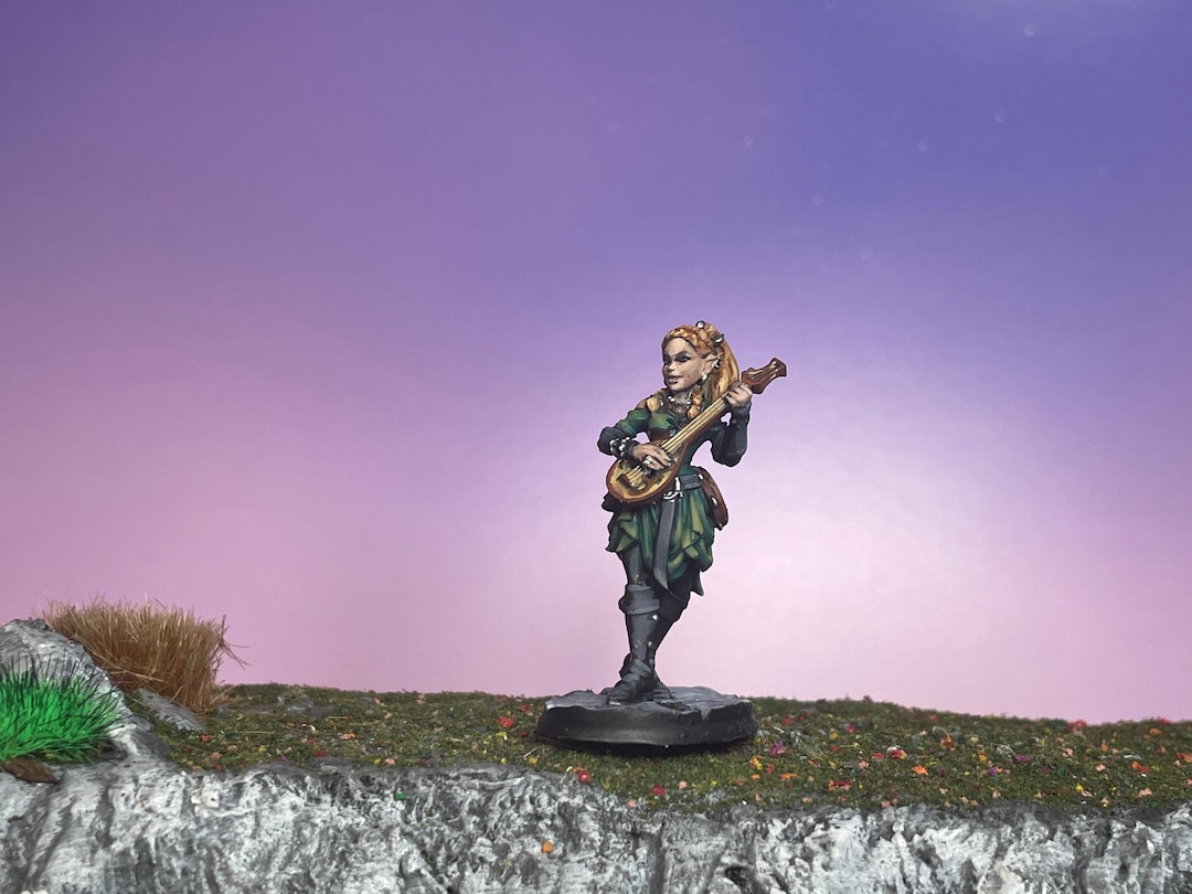 Female Elf Bard, Musician, Performer Painted Miniature D&D Frostgrave ...