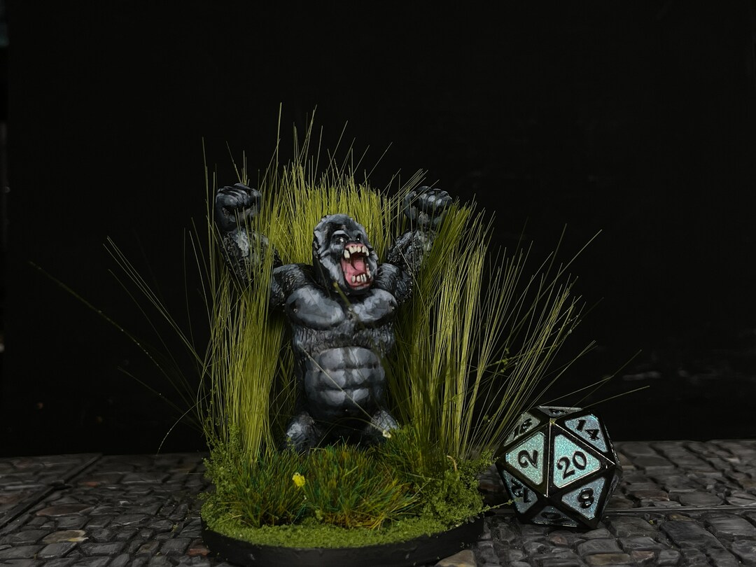 Silver Back Gorilla, Beast, Polymorph, Wildshape - Painted Miniature ...
