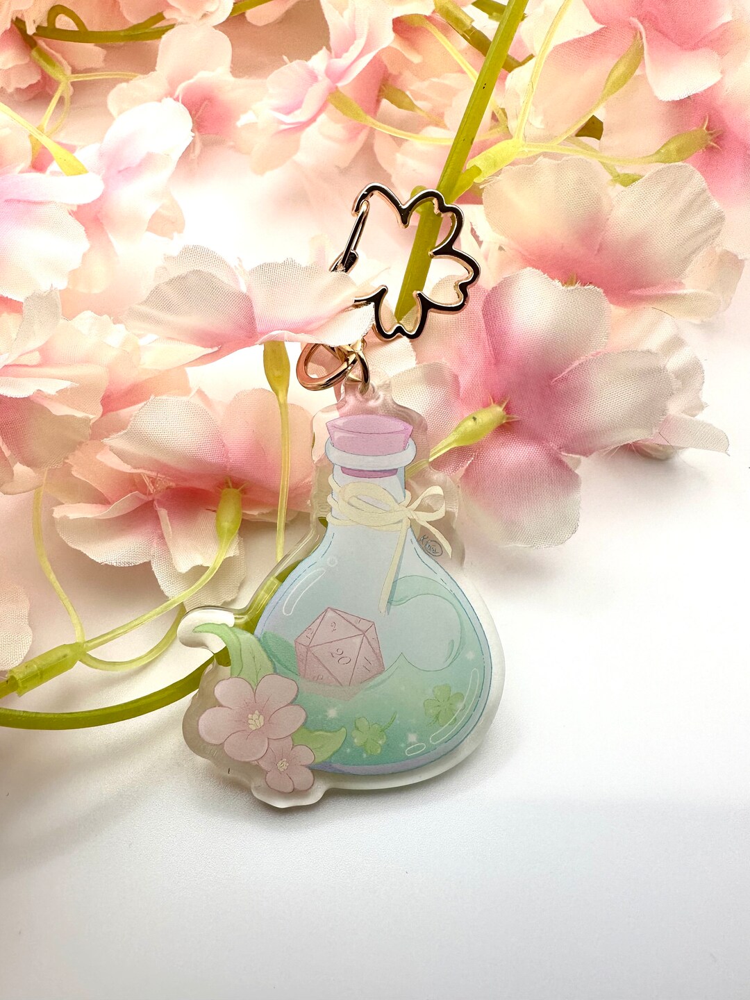 D20 Potion Bottle Keychain - Etsy