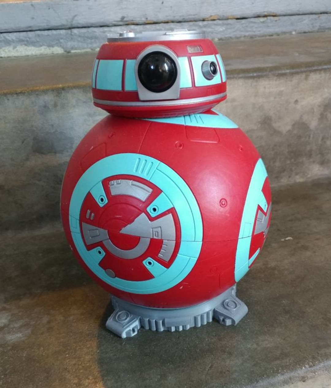 BB Unit Mubo's Droid Depot Stand - Etsy