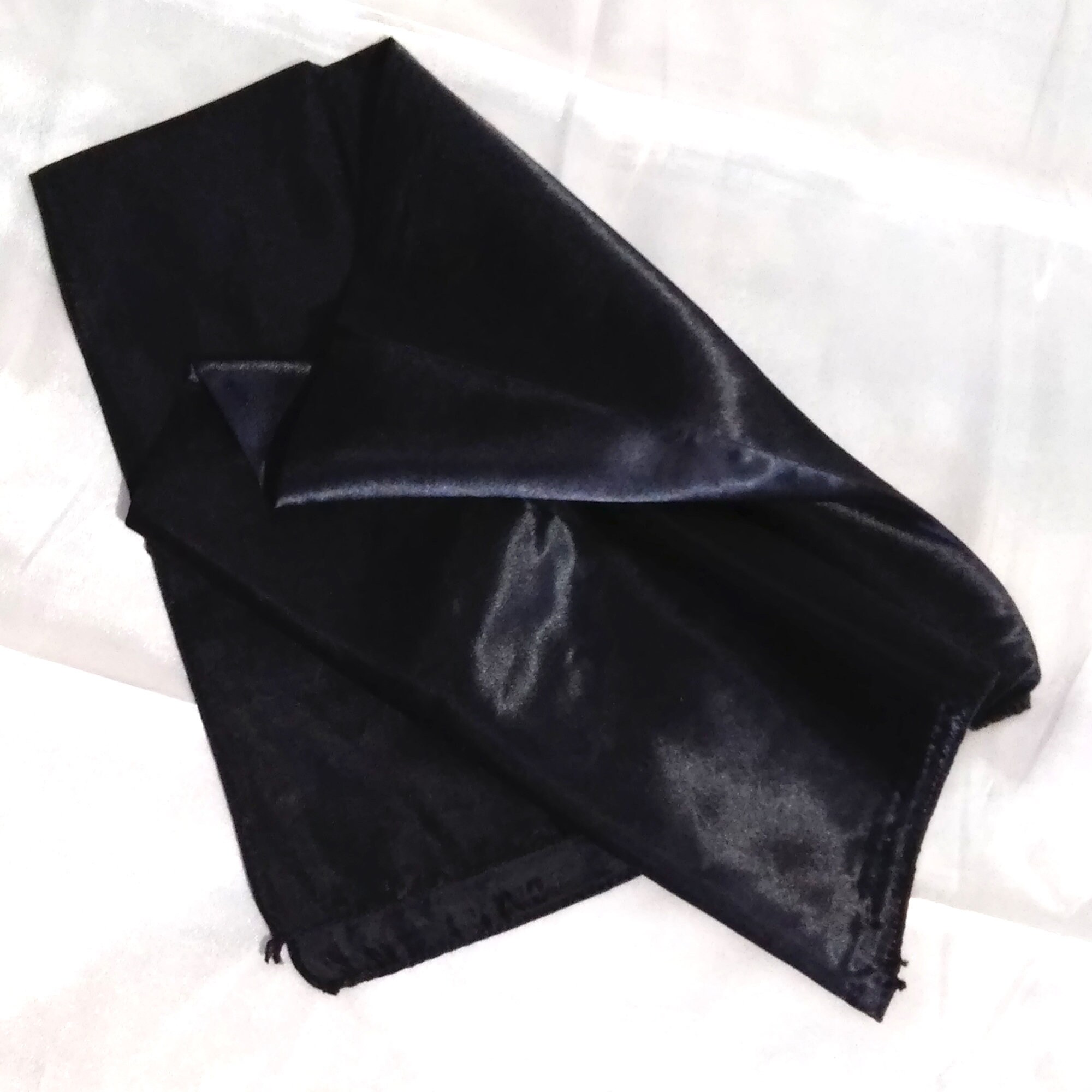 Altar Cloth Tarot Cloth Black Satin 20 X 20 - Etsy