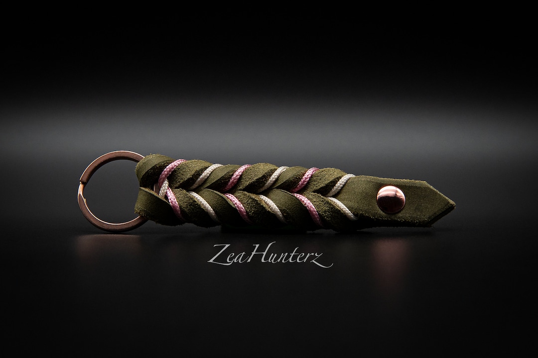 Keychain in Olive Green Grease Leather - Etsy