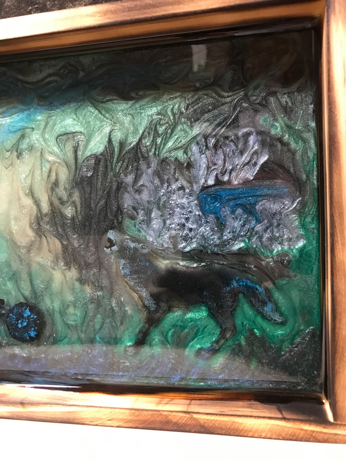 Wolf Resin Shadow Box - Etsy Sweden