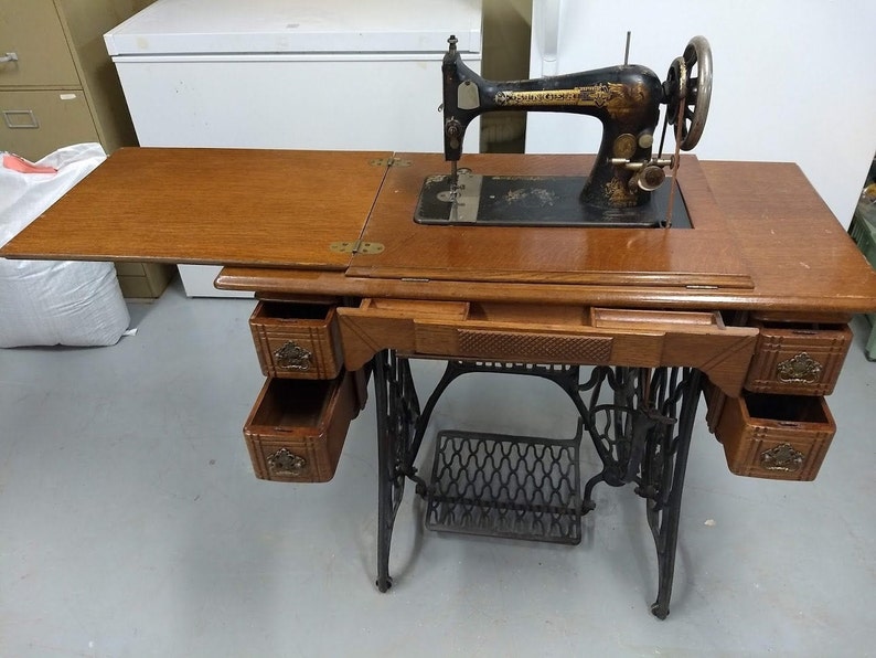 Antique Singer Sewing Machine, Cabinet and Pedestal - Etsy