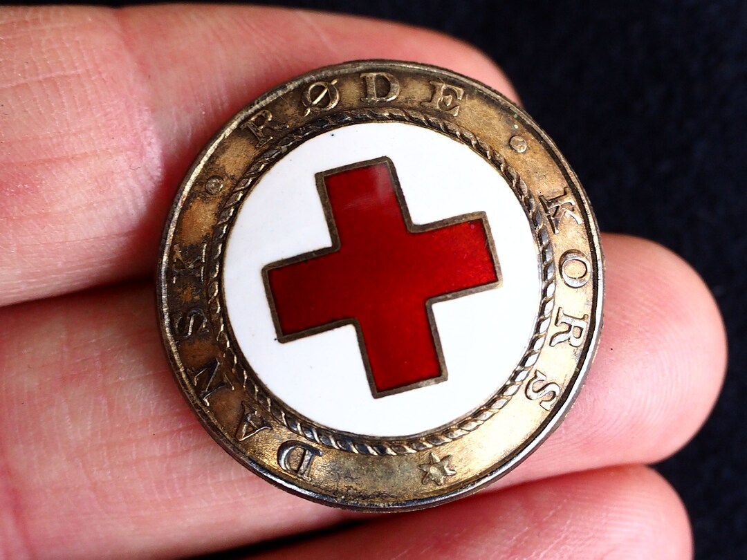 Denmark Red Cross First World War/military Badge Excellent Enamel Old ...