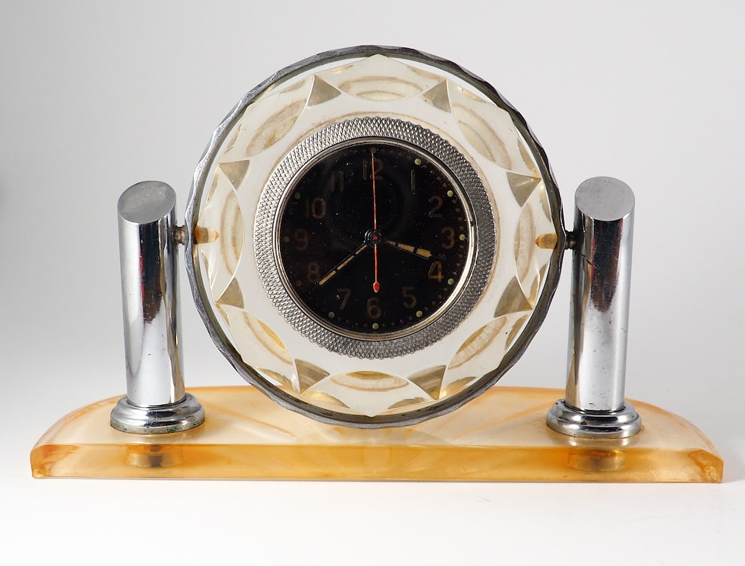 Vintage Desk Clock USSR Tank Mechanism Bakelite/table - Etsy