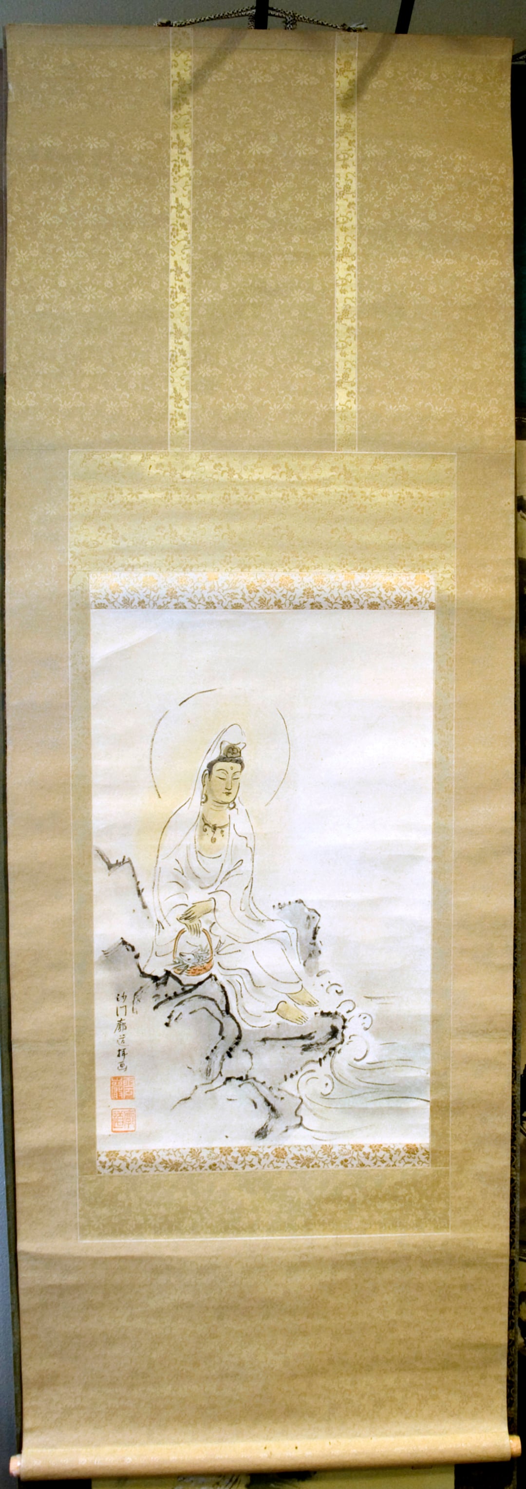 Chinese Silk Scroll of Yulan Kuan Yin - Etsy