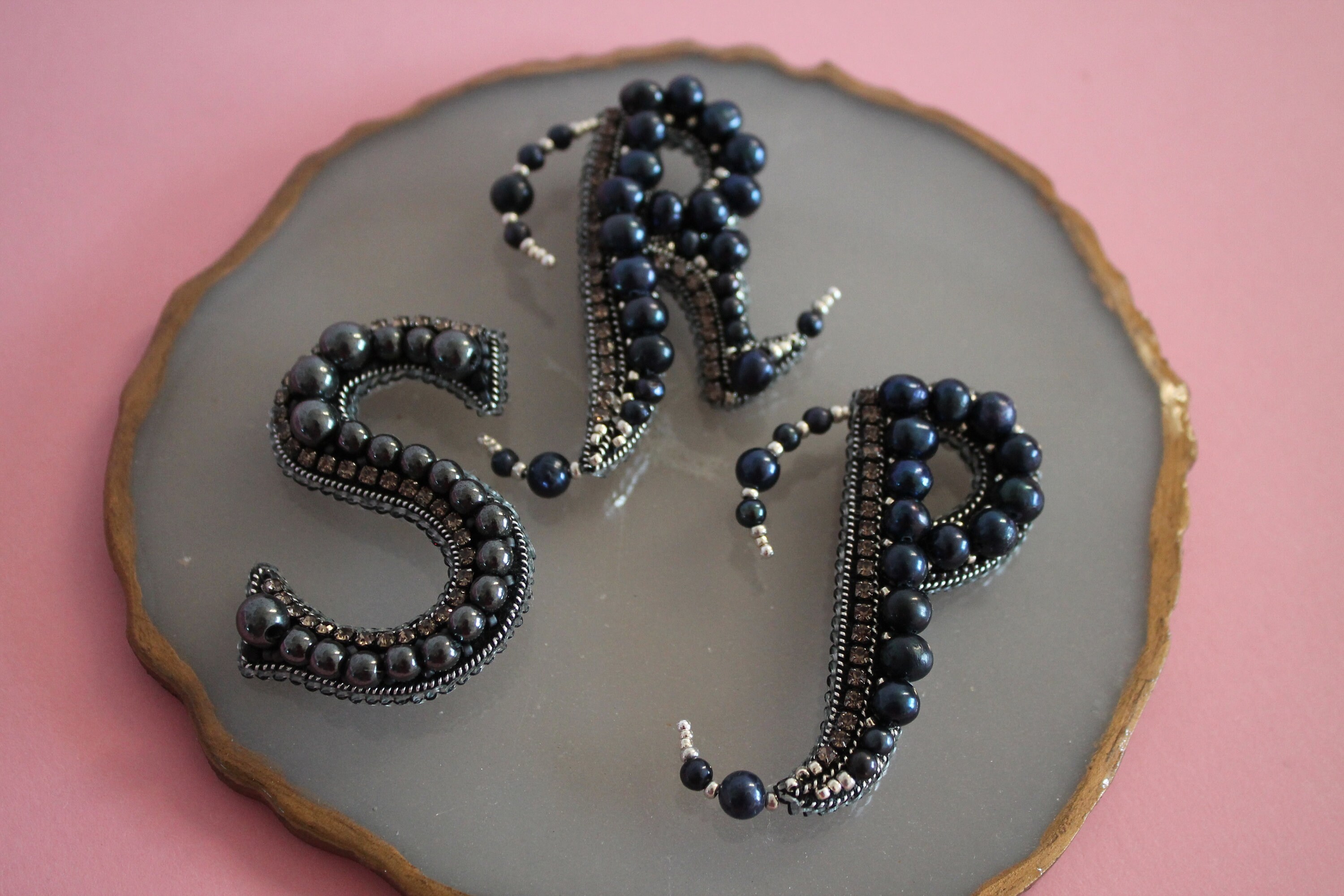 Embroidered Brooch Letter With Round Beads, Custom Monogram Brooch - Etsy