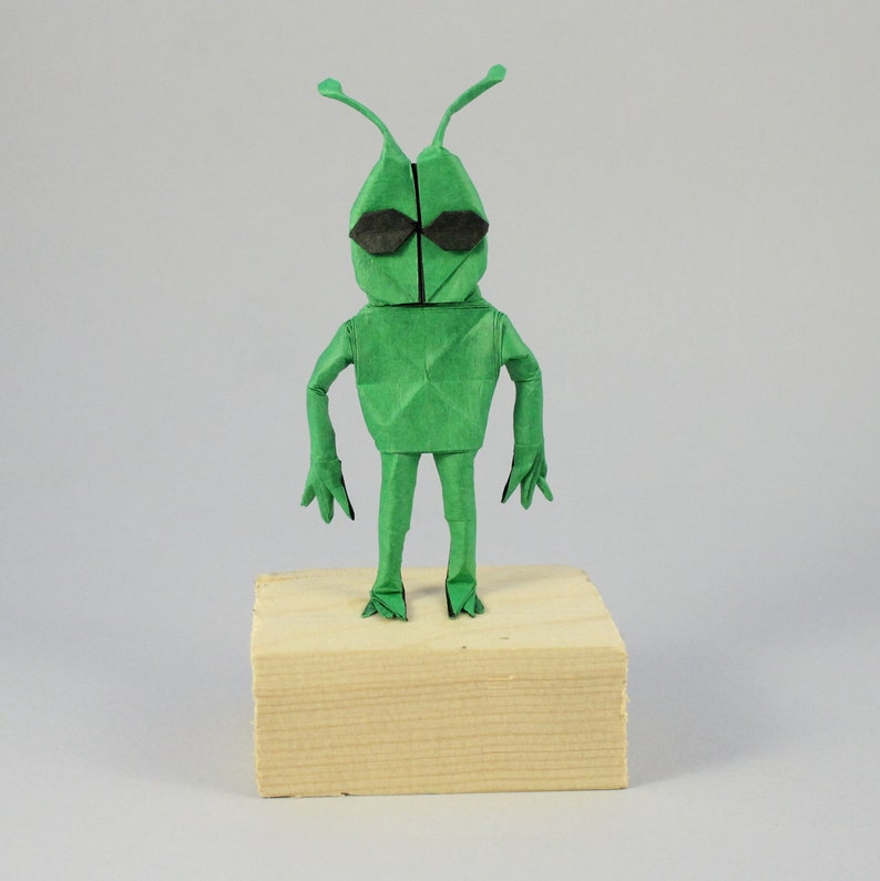 Step by Step Instructions for Origami Alien by Damian Malicki - Etsy