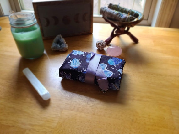 Bug Reversible Tarot Card Mat with Charm | Etsy