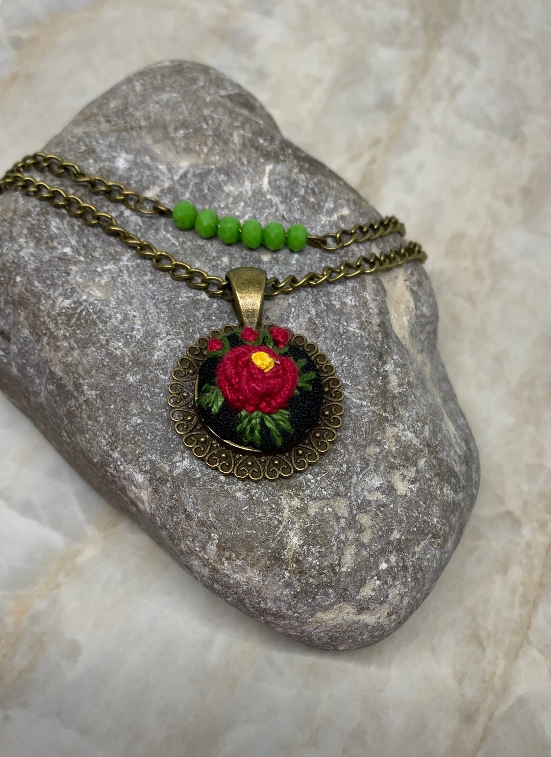 Collier superposé superposition de roses rouges, collier double, chaîne ...