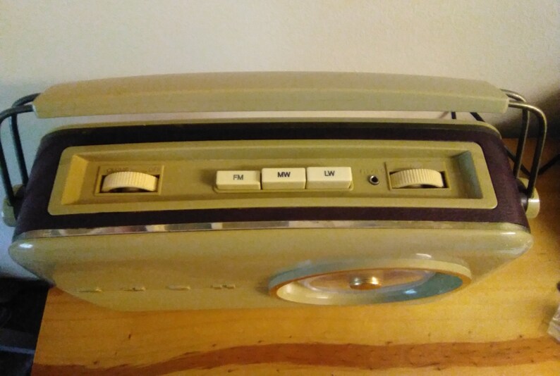 Vintage Bush Radio Bush TR82/97 From 1997 - Etsy