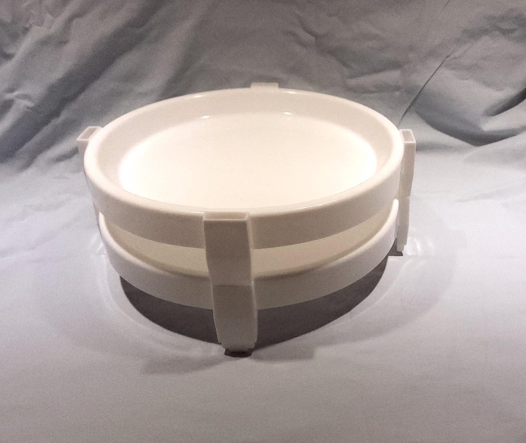 Vintage TUPPERWARE 9" Berry Pie (set of 2) Stackers Display Storage or ...