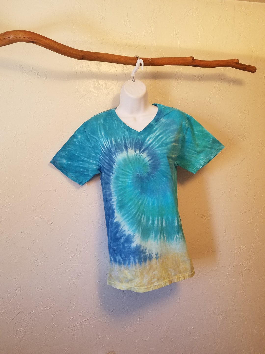 Hawaiian Beach Dye, V-neck Size Small, Ocean Tie Dye, Original Design ...