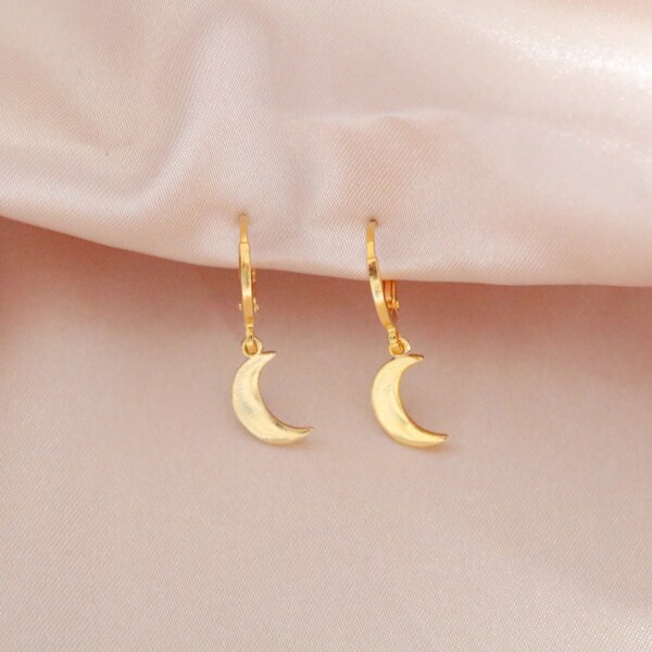 Moon Earrings - Etsy