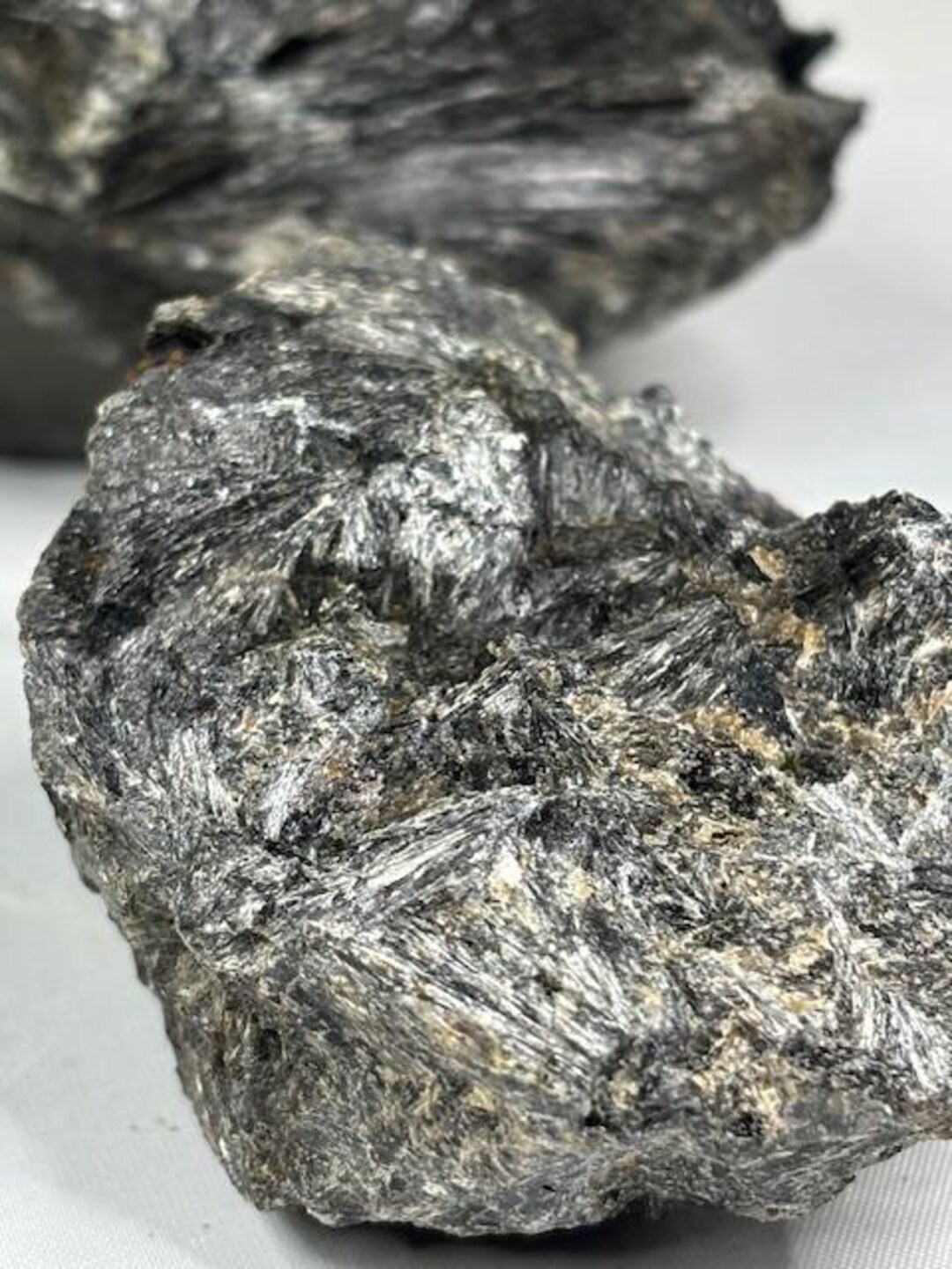 Anthophyllite Asbestos-free Rough Stones Best Quality Astrophyllite ...
