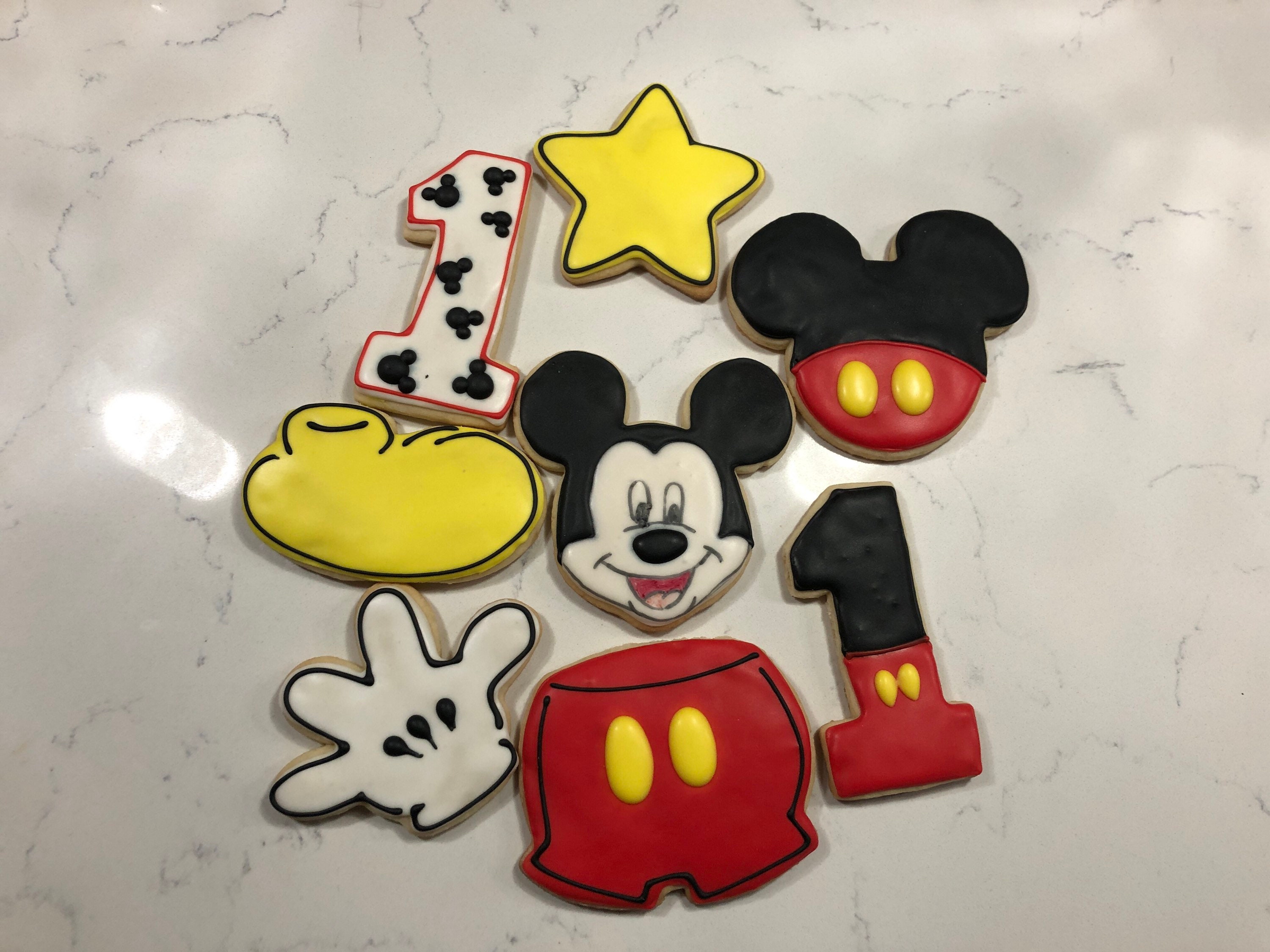 Mickey Mouse themed sugar cookies | Etsy