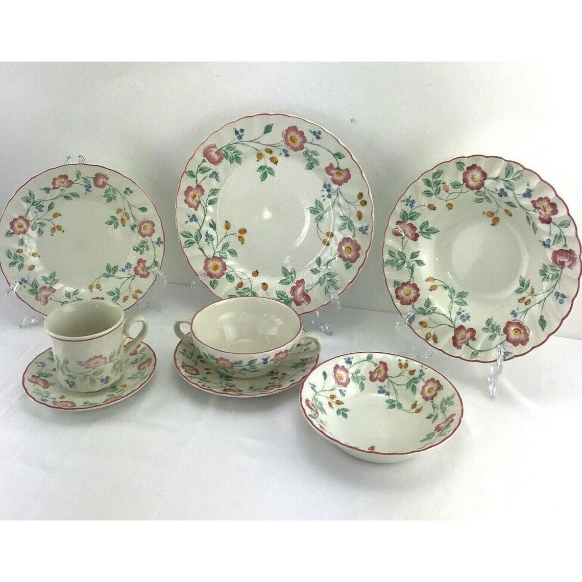Churchill BRIAR ROSE Staffordshire England 8 Piece Set Service for 1 ...