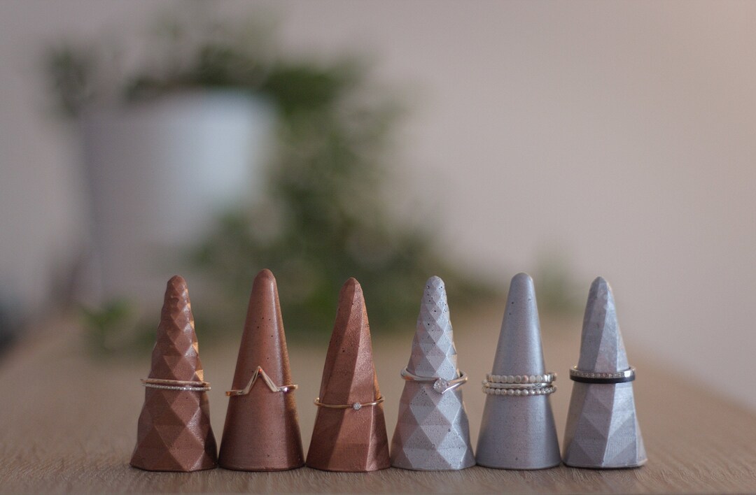 Handmade Ring Holder / Concrete Ring Support - Etsy