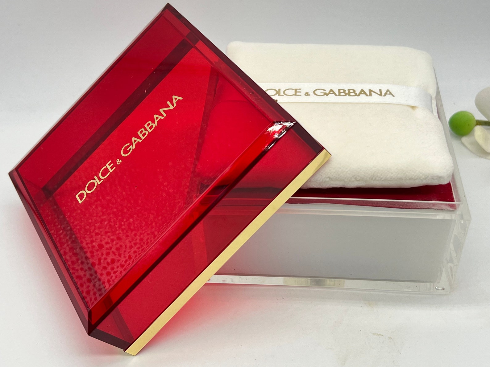 Dolce Gabbana Talc Satine Sensuel 150g/5 Fl.oz Body Powder Classic Red ...