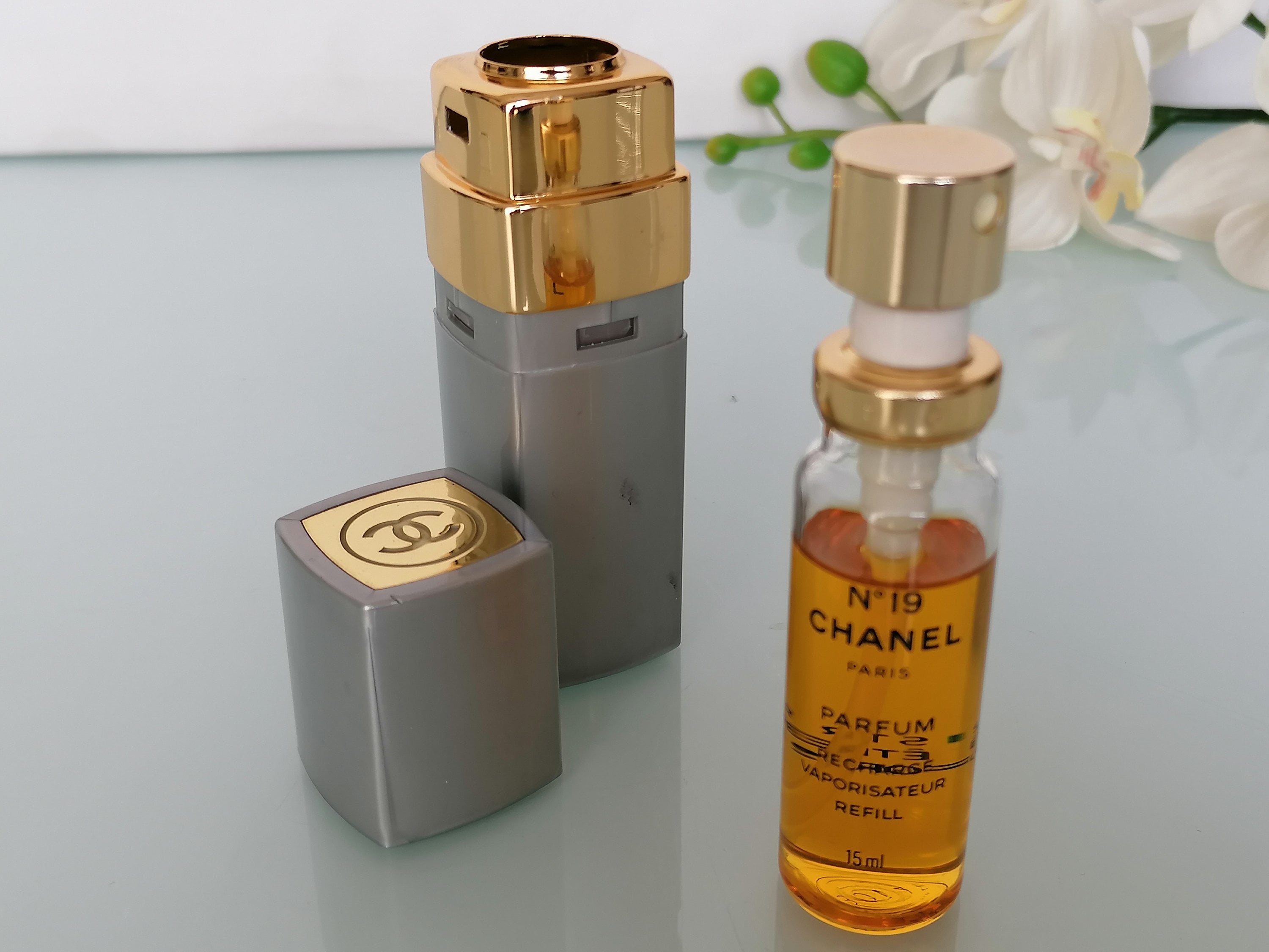 No 19 Parfum/extrait 1/2 Fl.oz /15 Ml Refillable Spray Rare - Etsy