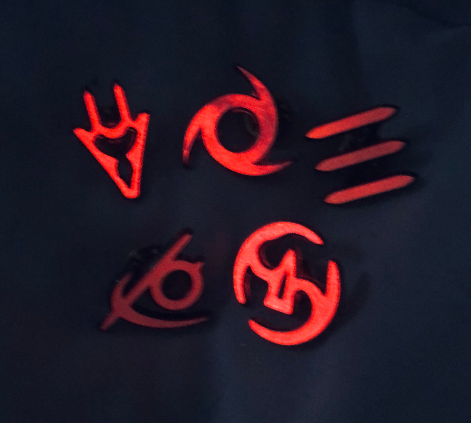 FFXIV Job Stone Symbol Pins, tank Healer DPS Roles, Glow in the Dark ...