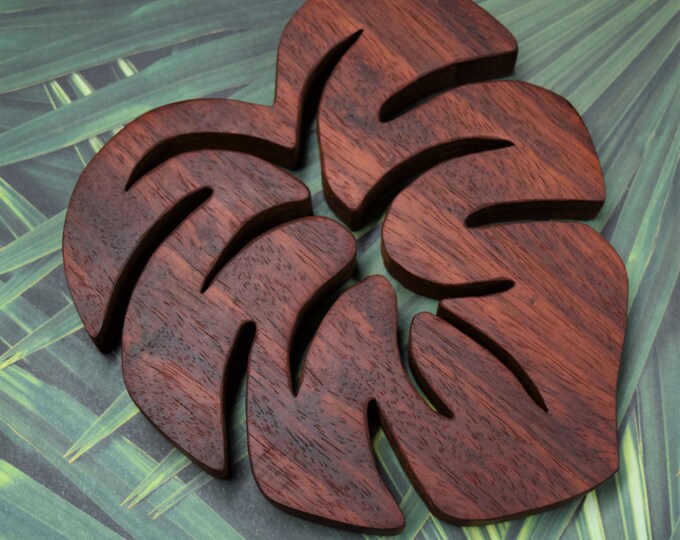 Tropical Leaf Trivet, Pot Holder, Handcrafted in Wood - Etsy