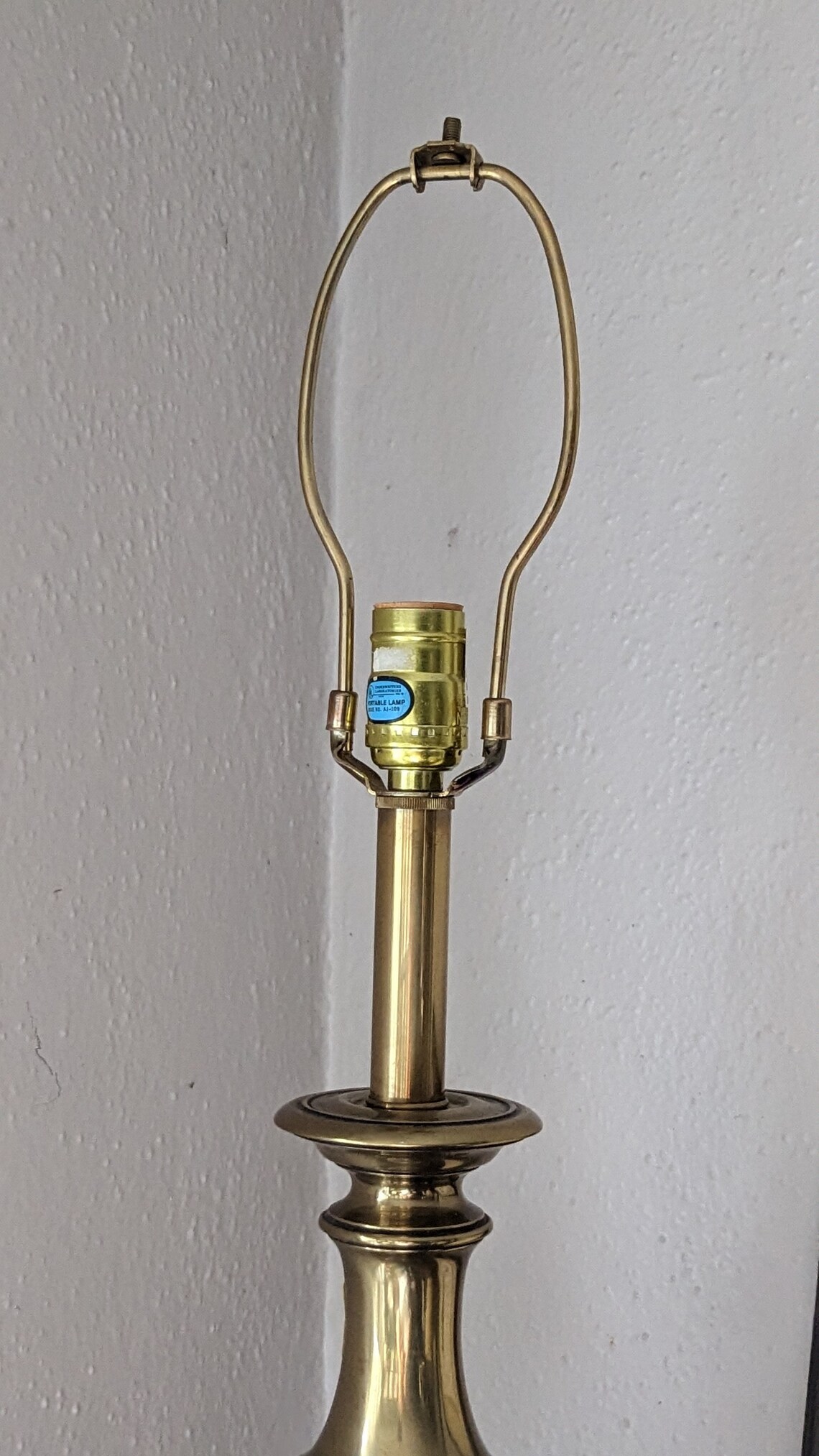 Vintage Stiffel Brass Table Lamp Ivory Enamel Ball 30" Tall Brass Base ...