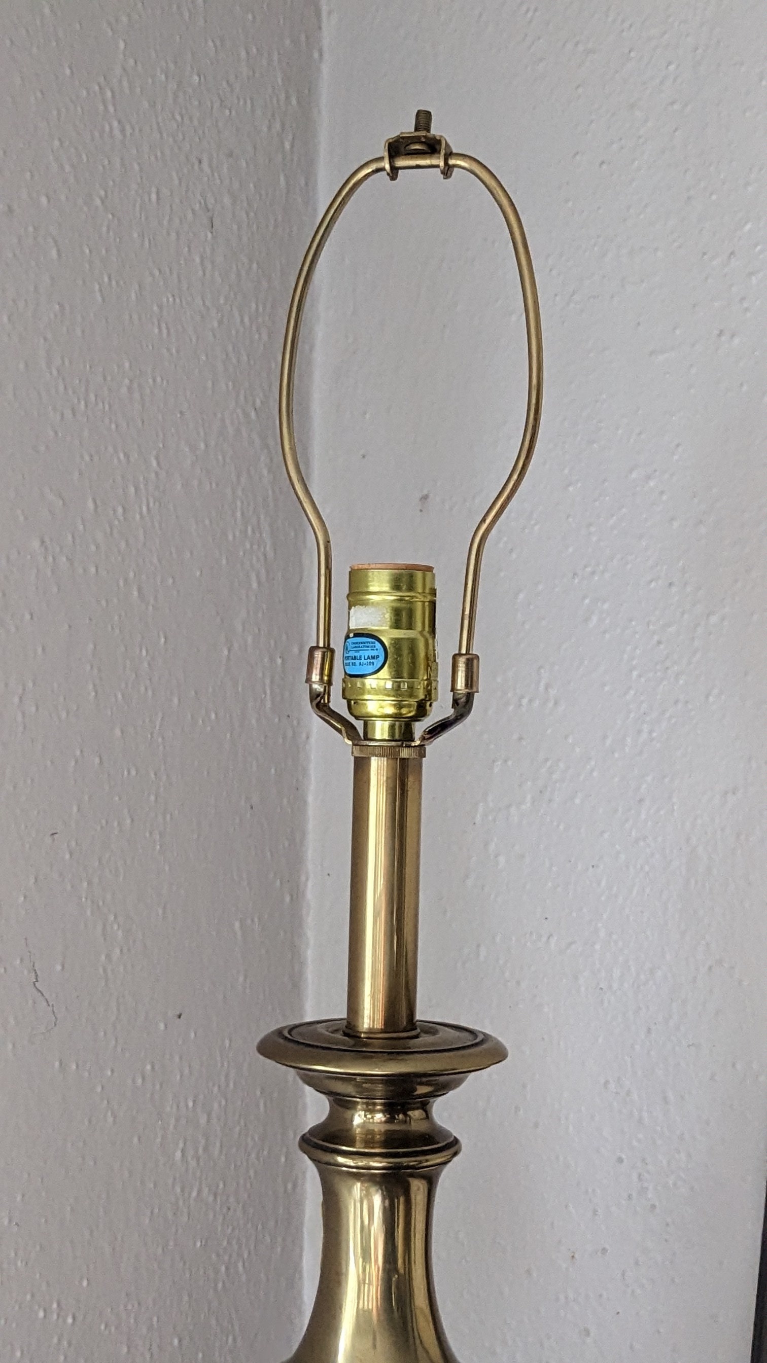 Vintage Stiffel Brass Table Lamp Ivory Enamel Ball 30" Tall Brass Base ...